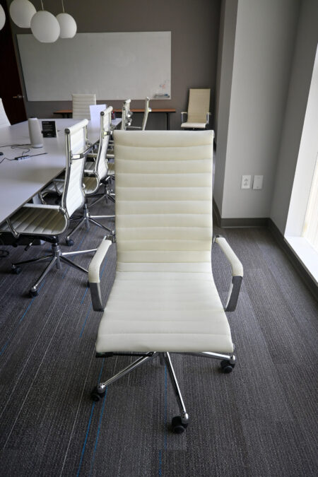 Kimball Wish - Creative Business Used Furniture