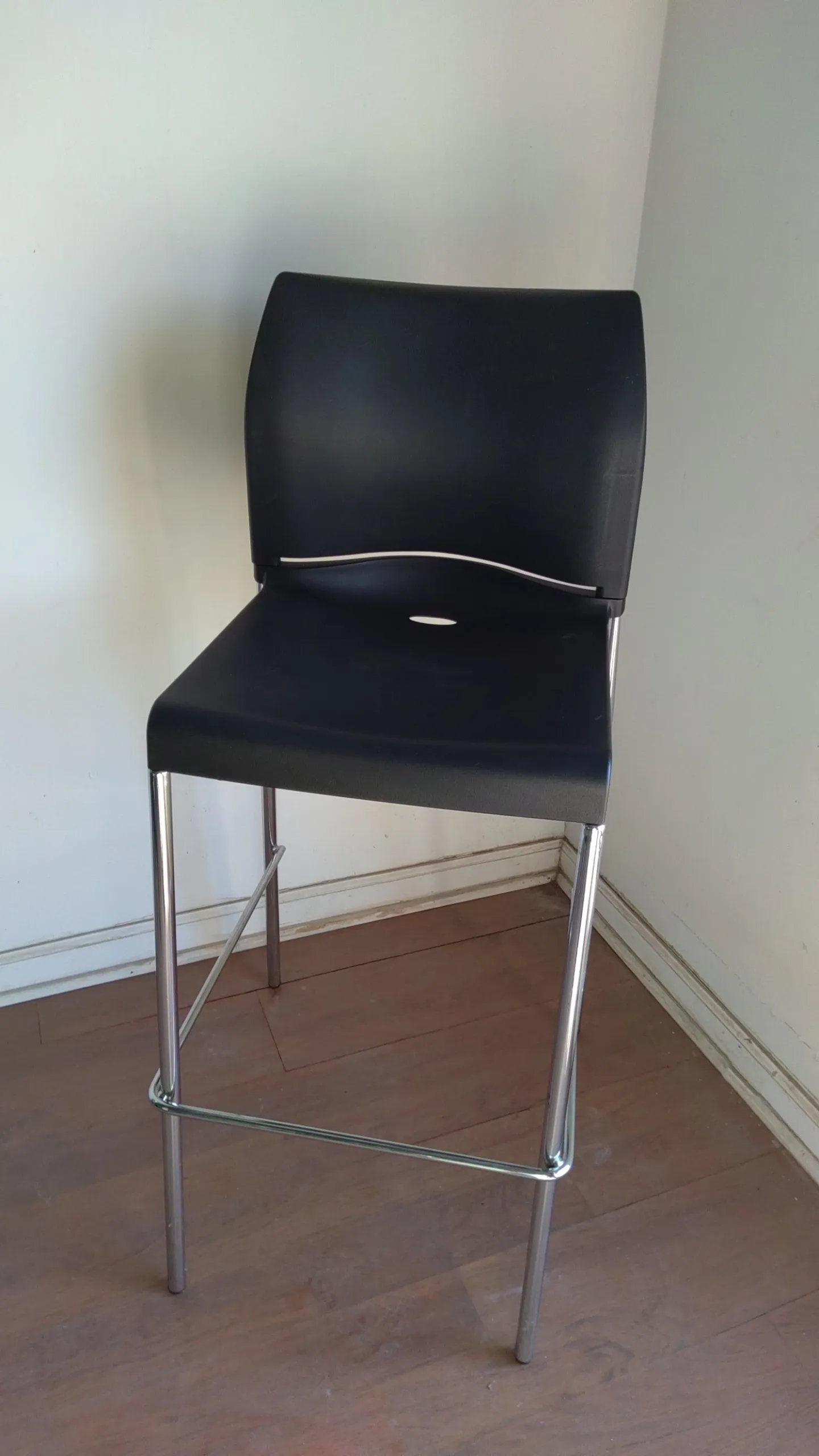 OFM Model E2000 - Creative Business Used Furniture