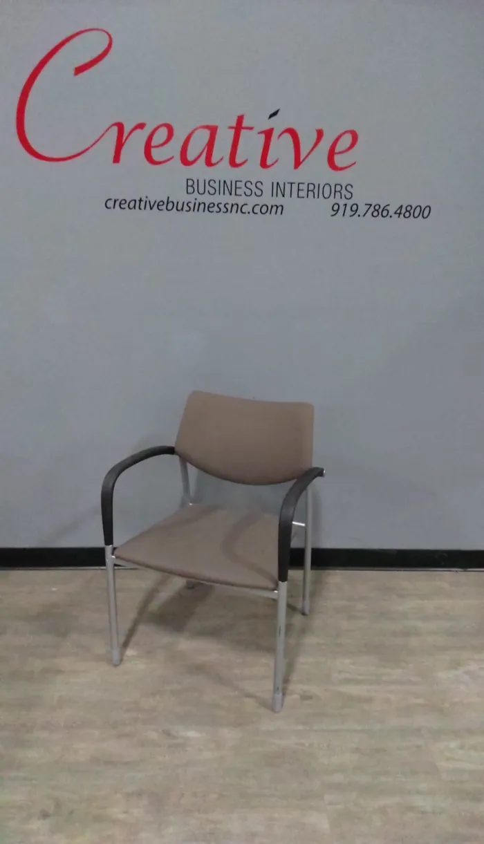 Gunlocke Molti - Creative Business Used Furniture