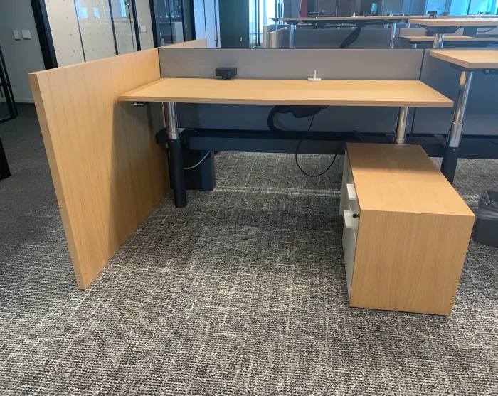 Wood Veneer Workstations - Creative Business Used Furniture